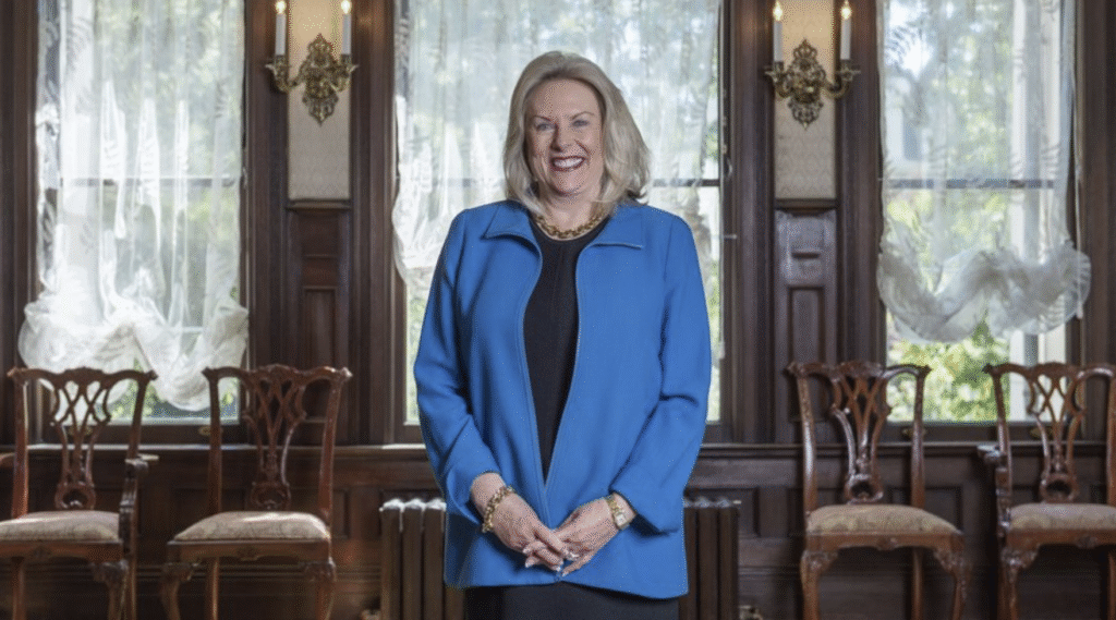 $1.5B Daniels Fund leader Linda Childears announces retirement ...